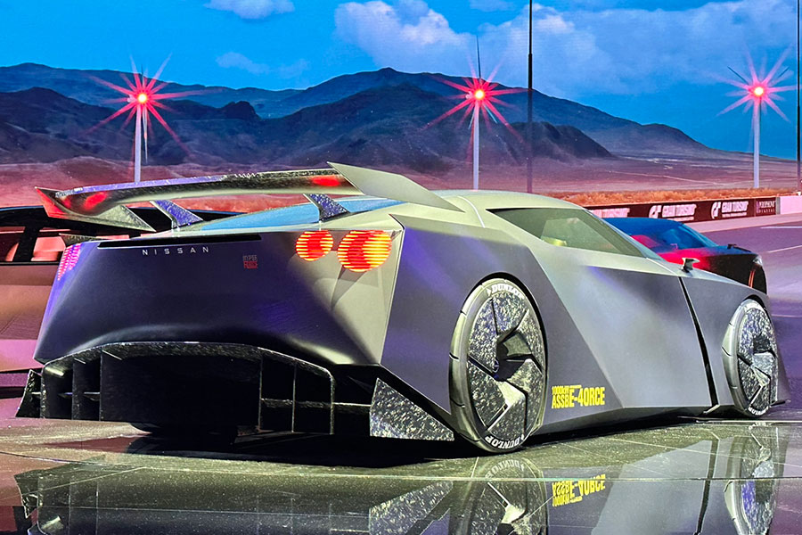 新「GT-R」か!? 日産の新型「超パフォーマンススポーツカー」初披露 JMSコンセプトカーの“真打ち”でた！ | 乗りものニュース